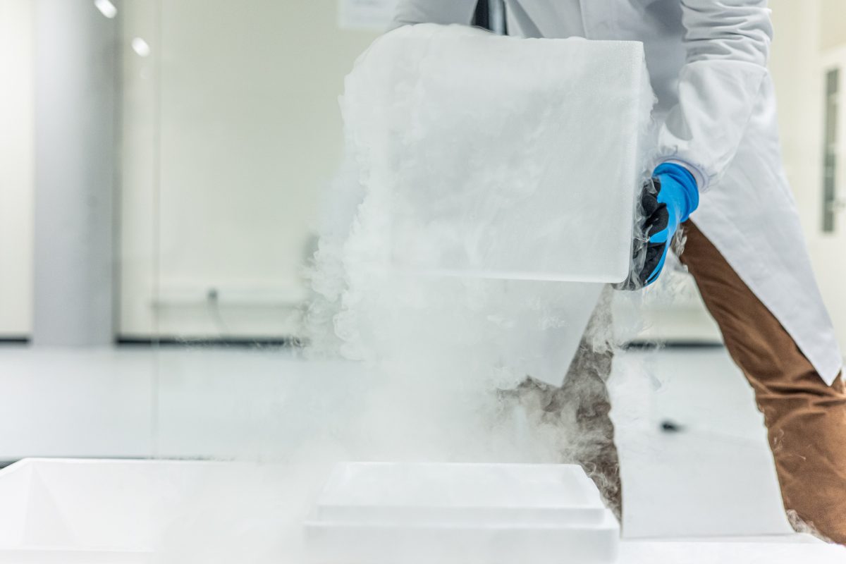 Essential Best Practices for Safety, Handling and Storing Dry Ice